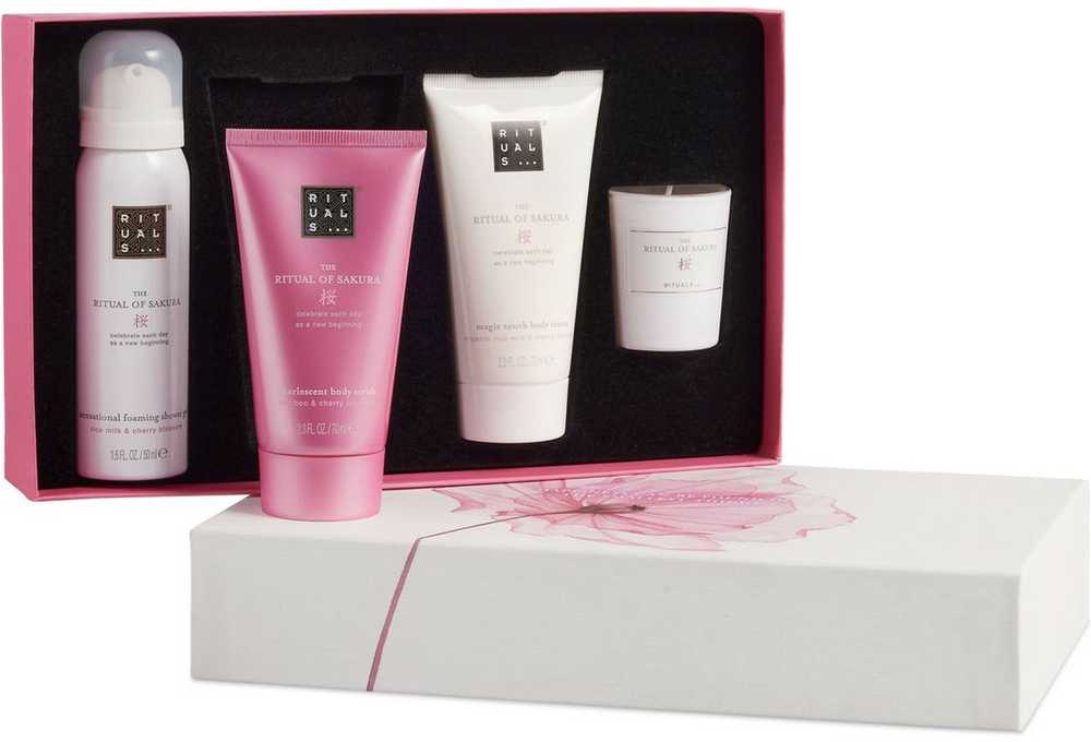 Rituals The Ritual of Sakura kūno priežiūros dovanų rinkinys, modelis ...