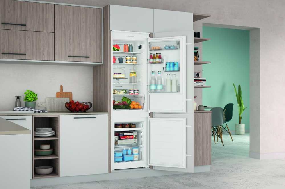 Šaldytuvas Indesit INC18 T112 baltas built-in fridge-šaldiklis, modelis ...