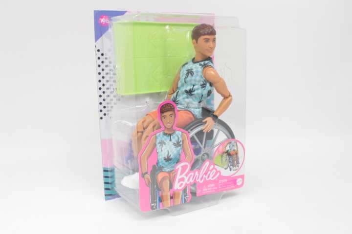 Mattel Lėlė Barbie Fashionistas Kenas invalido vežimėlyje, modelis ...