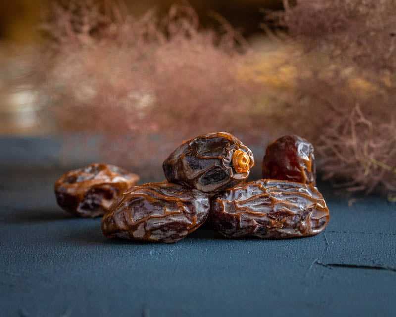 Ekologiškos Medjool datulės su kauliukais (šviežios) 1kg, žema kaina ...