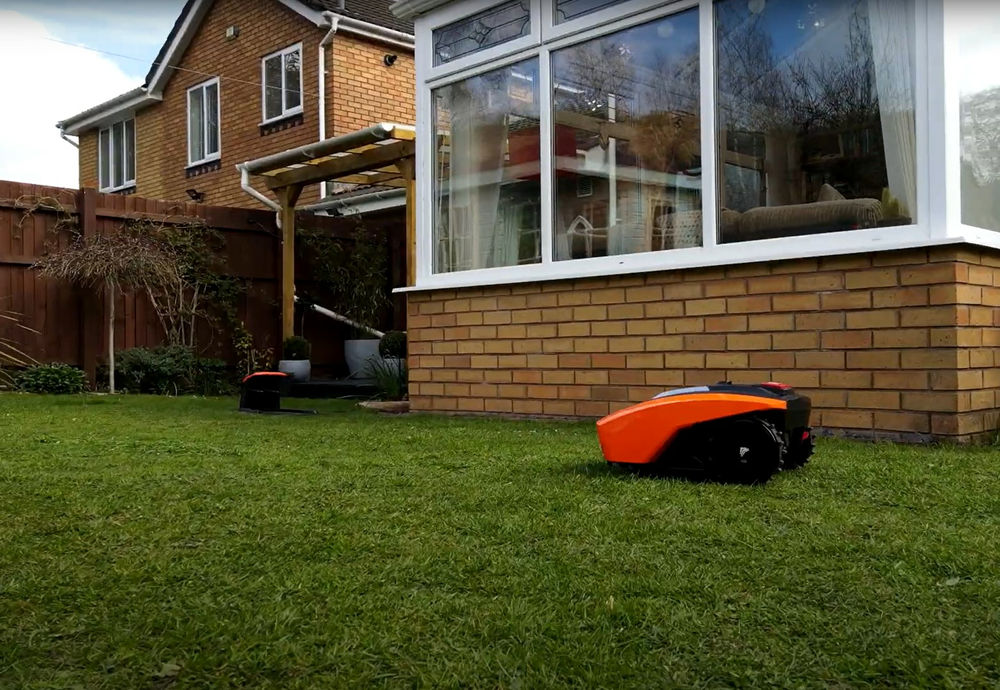 Vejos robotas Yard Force Easymow YF-RE260, modelis - ‎EasyMow 260B, žema kaina | Varle.lt