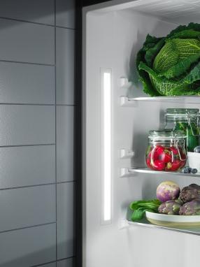 Įmontuojamas šaldytuvas su šaldikliu 188cm Electrolux LNS9TE19S ...