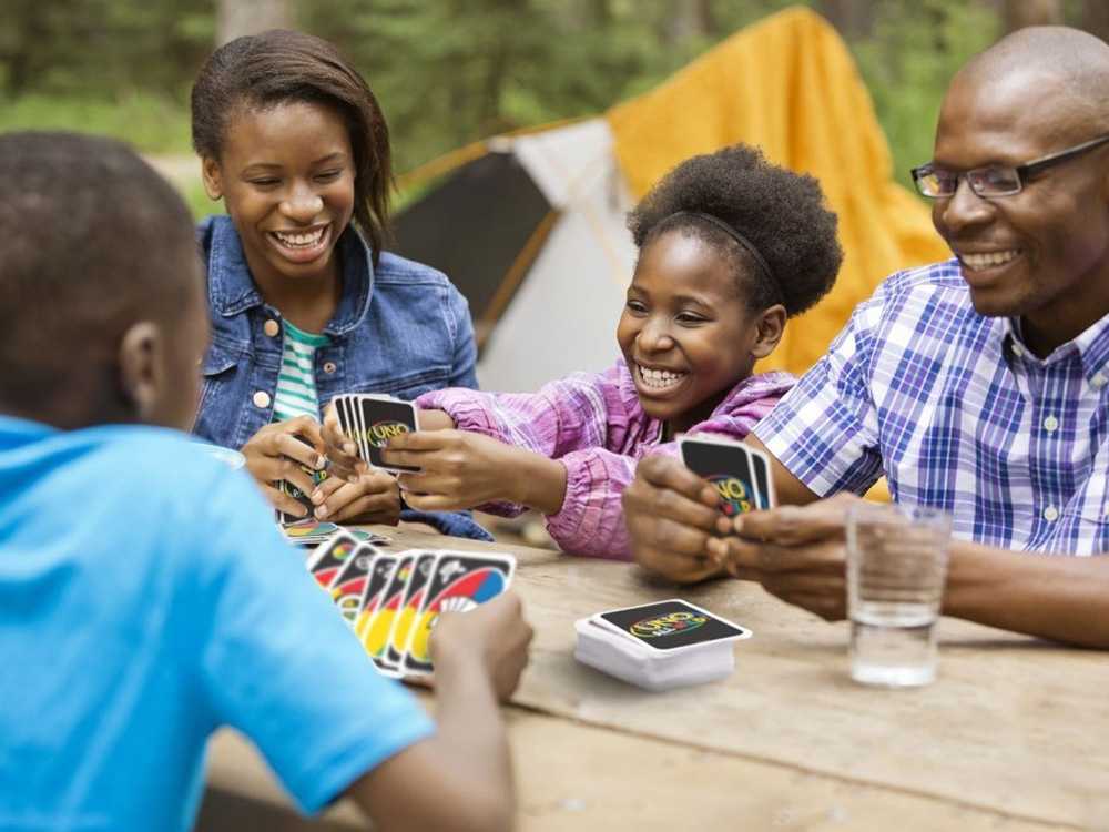 Mattel UNO tik veiksmo kortos!, modelis - ‎HHL33, žema kaina | Varle.lt