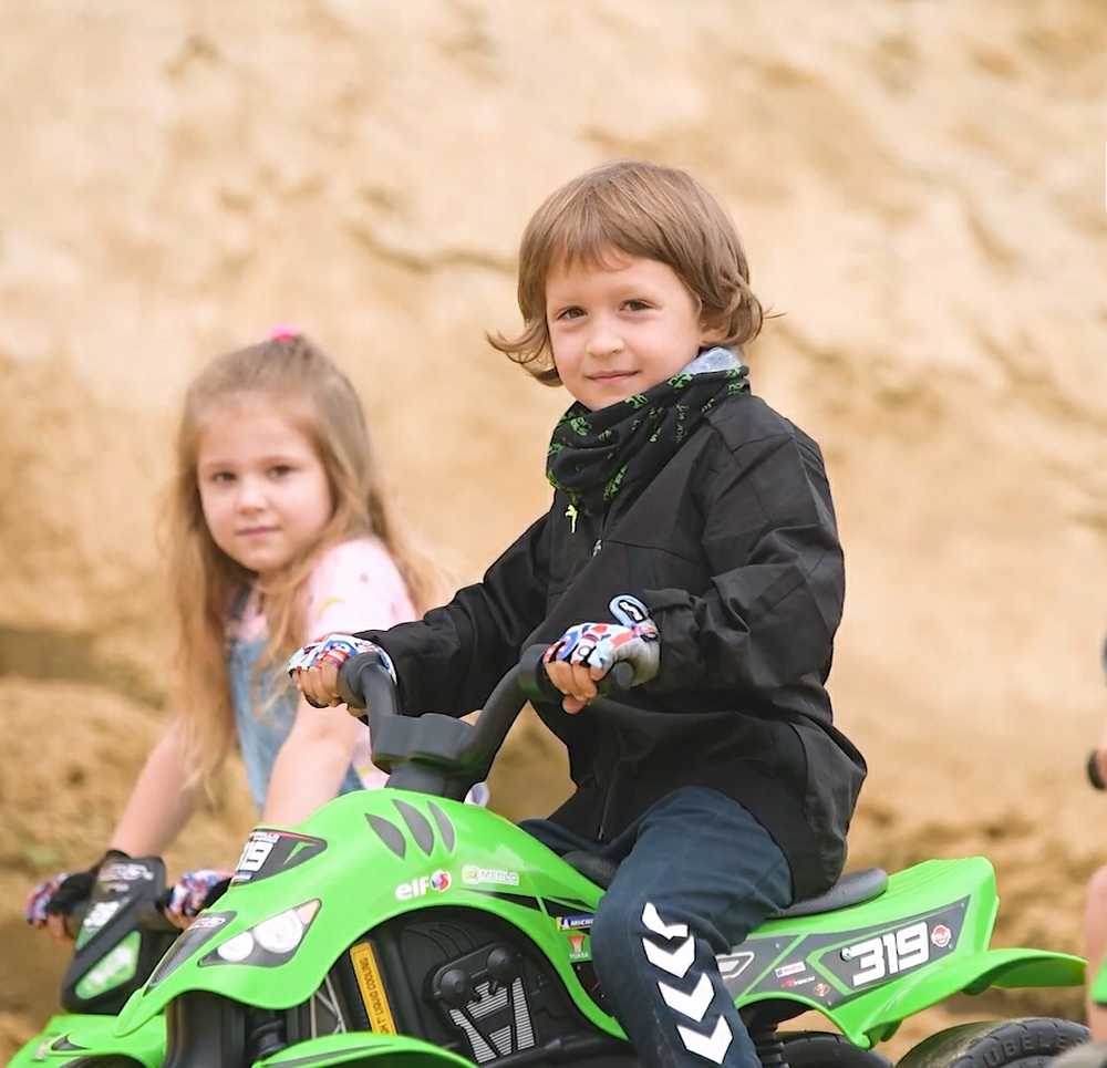 FALK Quad Bud Racing Team Žalias su pedalais nuo 3 metų, modelis ...