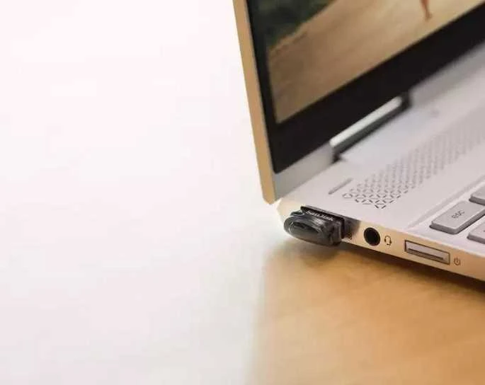 USB laikmena Sandisk Ultra Fit 256GB USB 3.1, modelis - ‎SDCZ430-256G ...