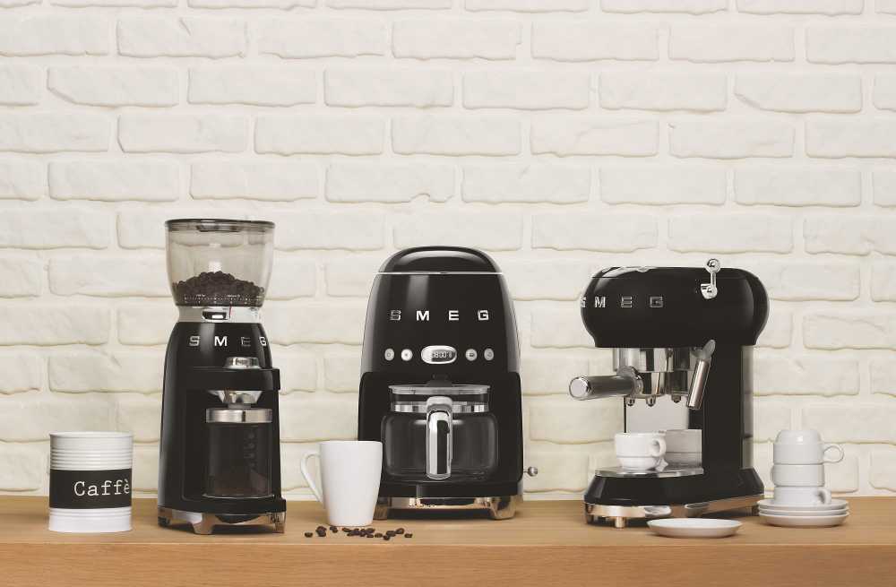 Kavamalė SMEG kavos pupelių malūnėlis CGF01BLEU, žema kaina | Varle.lt