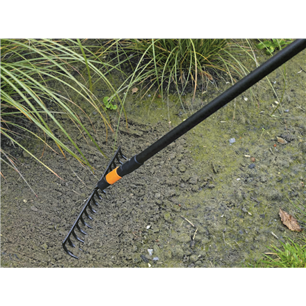 Fiskars Soil Rake, modelis - ‎1000654, žema kaina | Varle.lt