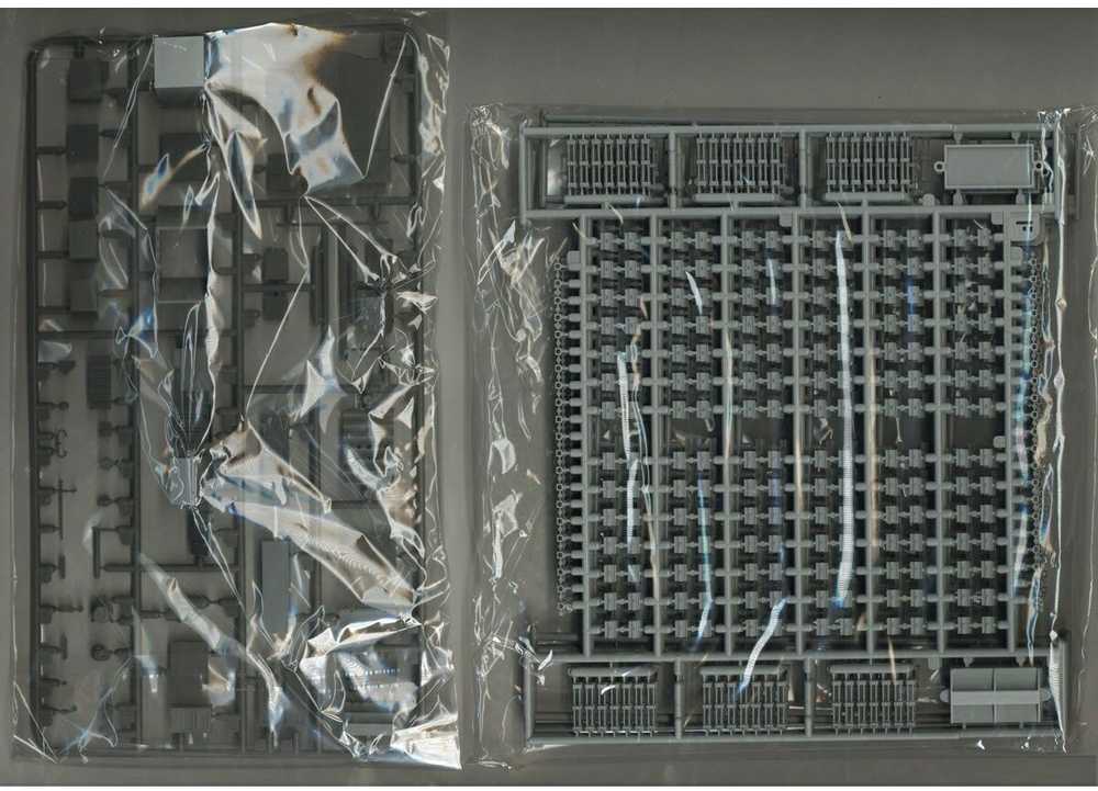 Rye Field Model - M4A3 76W HVSS Sherman With full interior and workable ...