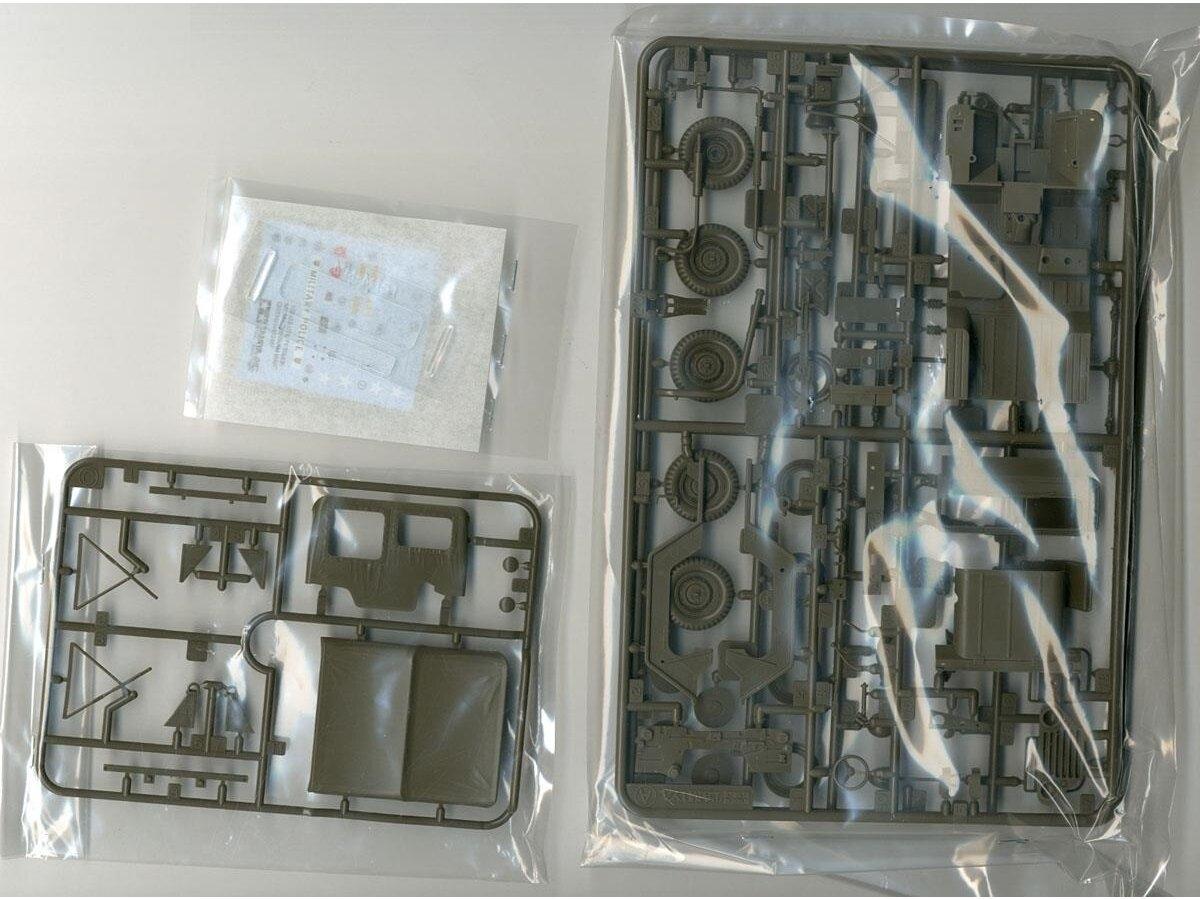 Tamiya - U.S. Utility Truck M151A1 "Vietnam War", 1 / 35, 35334, žema ...