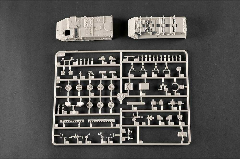 Trumpeter - M1134 Stryker anti-tank guided missile, 1 / 72, 07425, žema ...