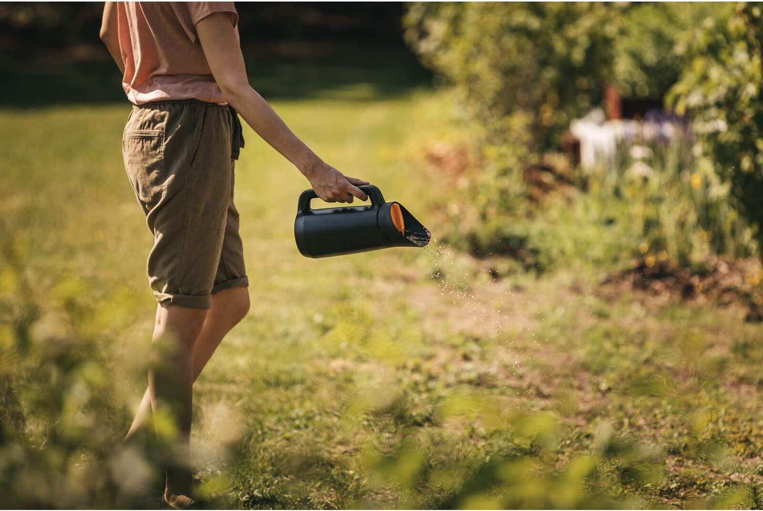 Fiskars rankinis barstytuvas Solid, modelis - 1057076, žema kaina ...