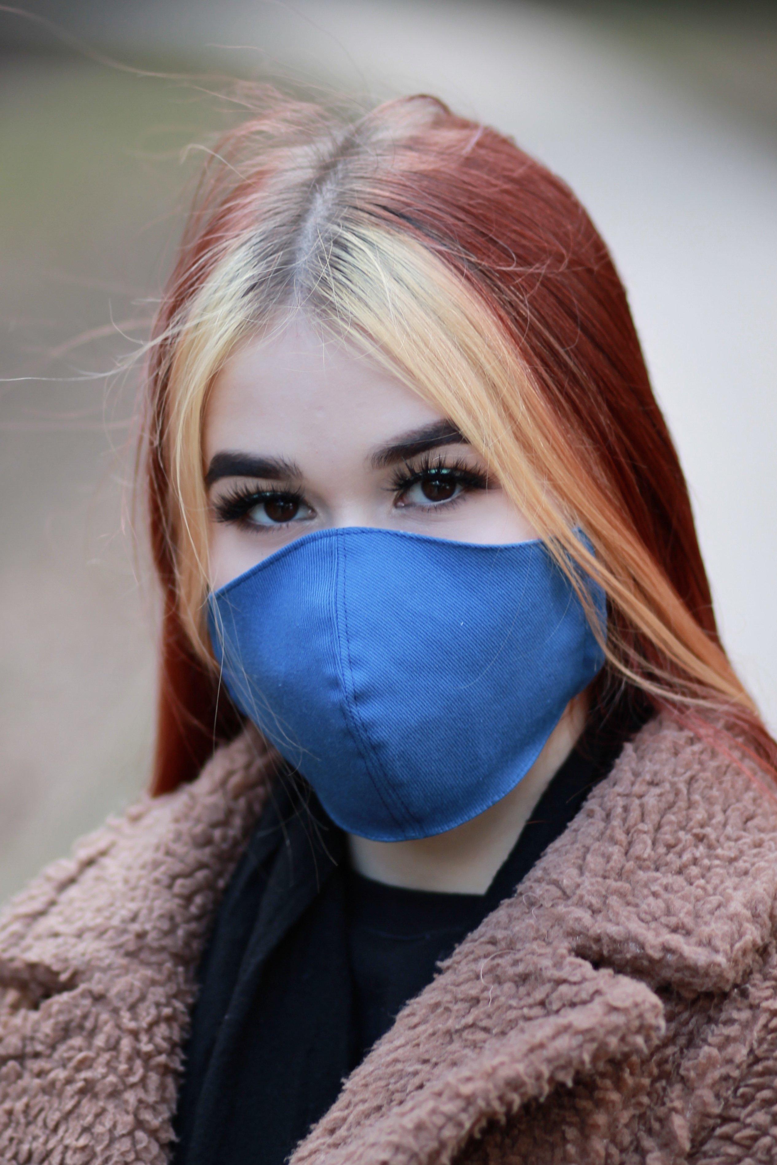 Stilinga veido kaukė su vidine kišenėle, žema kaina | Varle.lt