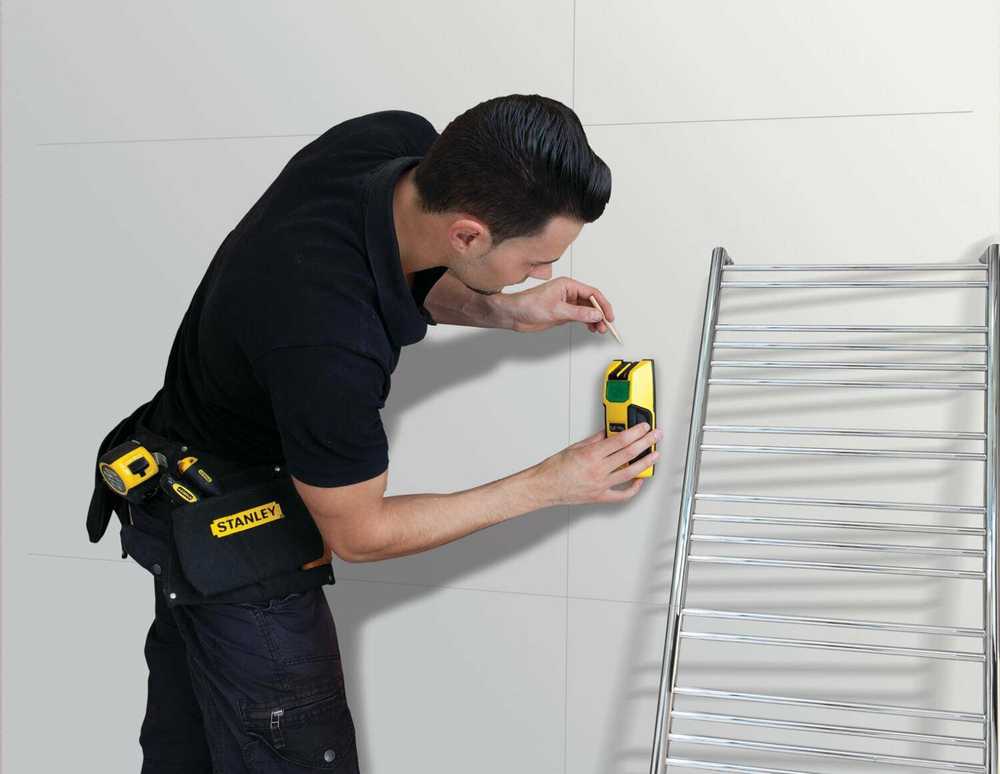 Stanley melalo laidų ir medienos ieškiklis S300, modelis - FMHT0-77407 ...